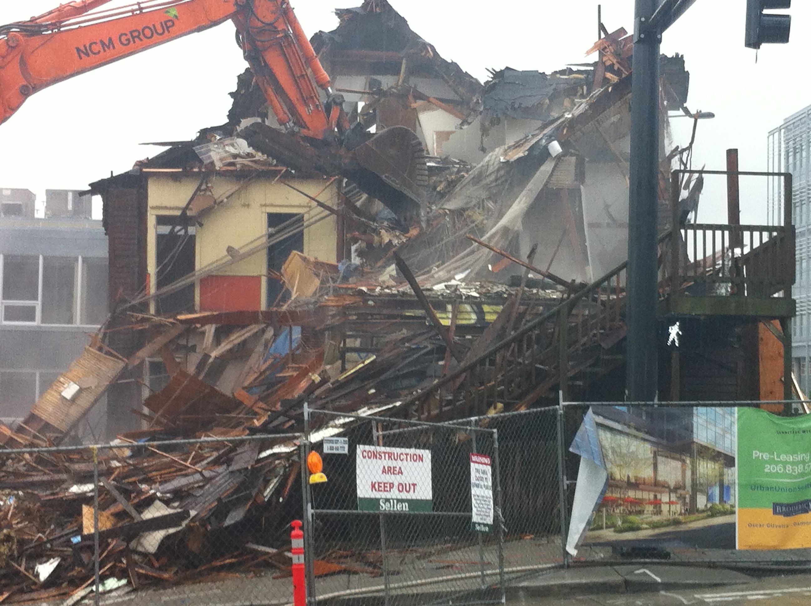 Amid dramatic progress driven by Amazon, a row of once-grand houses falls in Seattle’s South ...